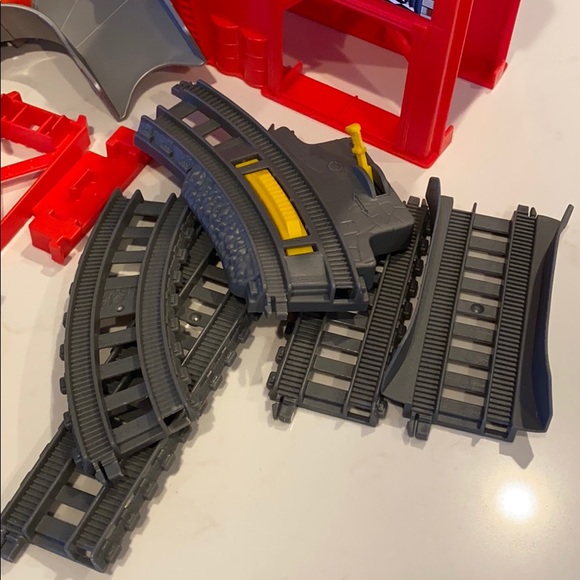 Thomas & Friends | Toys | Thomas Friends Trackmaster Fillup Firehouse ...